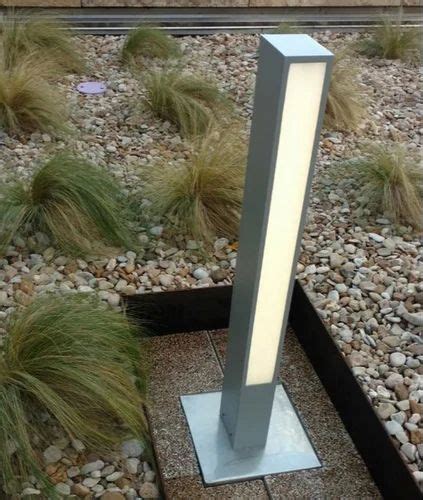 Aluminium Rectangular Bollard Light Pole For Industrial At Best Price