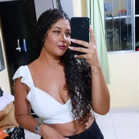 Stefany Moraes Moraesstef • Threads Say More