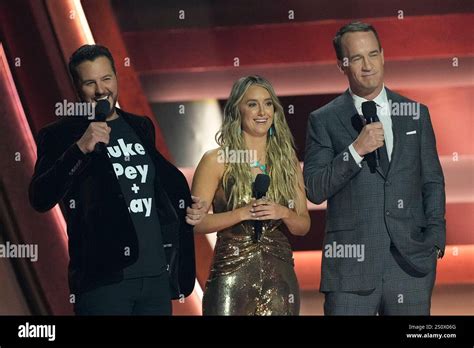 Nashville, Tennessee, USA. 20th Nov, 2024. Luke Bryan, Lainey Wilson, Peyton Manning. 58th ...
