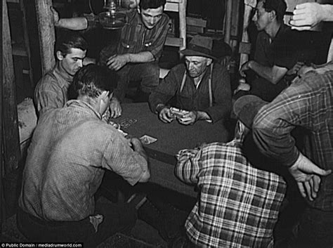 Pictured Huge Logging Operation That Supplied Us Military During Ww2 Pictured Huge Logging Operation That Supplied Us Military During Ww2