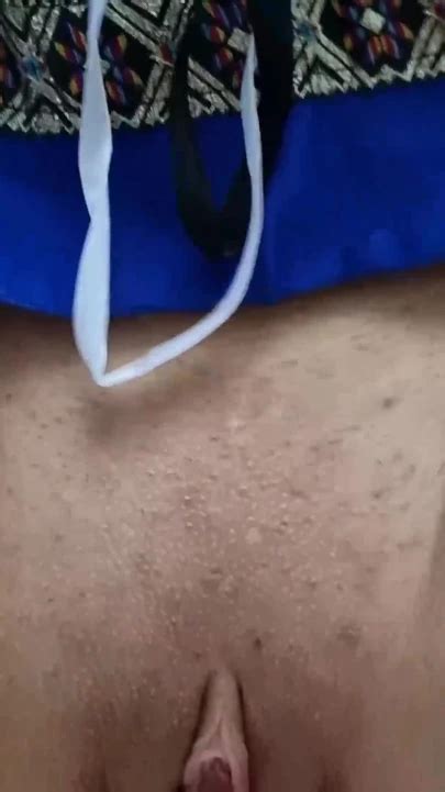 Epischer Moment Von Oktoberfest Kellnerin Wird Auf Dem Tisch Gefickt