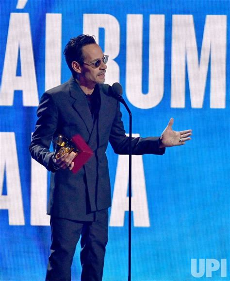 Photo Marc Anthony Accepts Award At The Latin Grammy Awards In Las