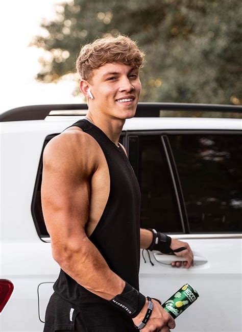 เปิดวาร์ป Marshall Crews หนุ่มหล่อ นายแบบ นักกล้าม น่าสัมผัส มันใหญ่