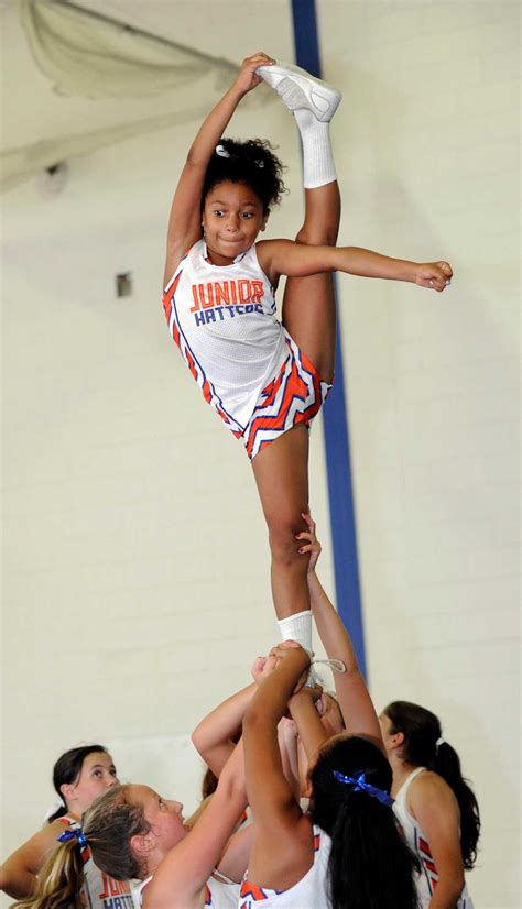 Middle School Cheerleaders