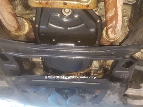 아우디 A6 32 엔진오일 누유 타이밍체인커버실링 오일필터 하우징 가스켓 교환 헤드커버 가스켓 교환 진공펌프 가스켓 교환 Hid전구 교환 일산수입차정비 솔직한