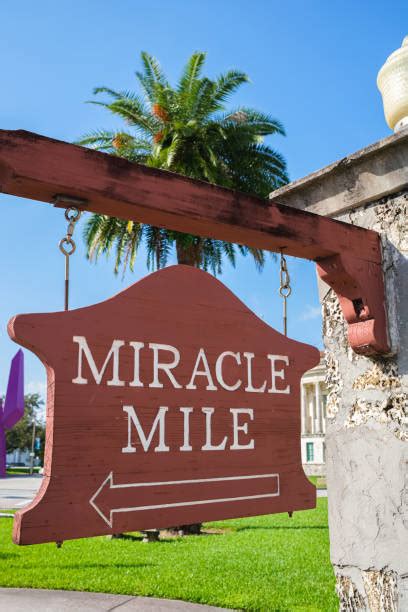 120 Miracle Mile Coral Gables Fotos De Stock Imagens E Fotos Royalty