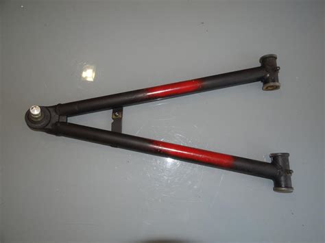 Triangle Avant Inferieur Gauche Rotule Hs