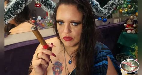 Smoking Cigar Lovers 25 Nude Pics Xhamster