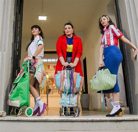 Minitah Amistad Risas Y Un Escenario Compartido Edición Impresa