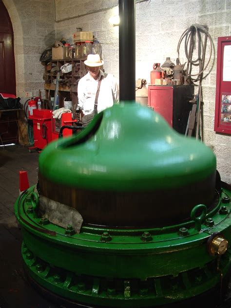 Dscf0076 The Famous Eccles