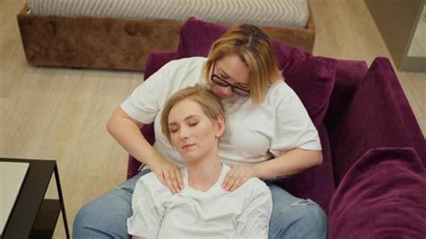 Massage Lesbienne 122 Vidéos De Stock Clips Vidéo 4k Et Hd