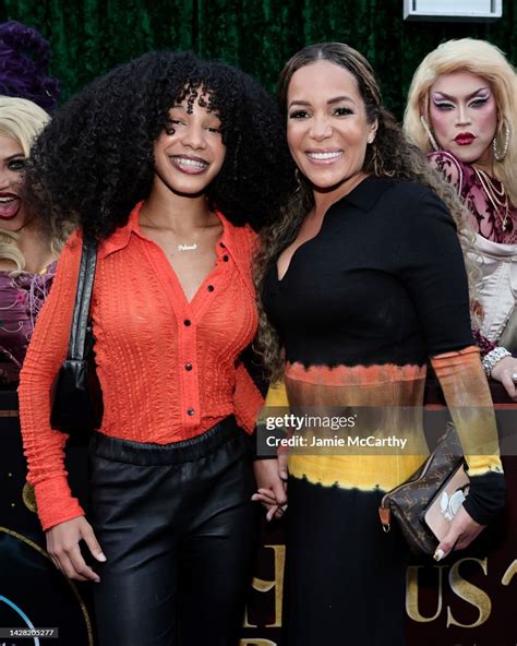 Paloma Hostin And Sunny Hostin Attend The Hocus Pocus 2 World News