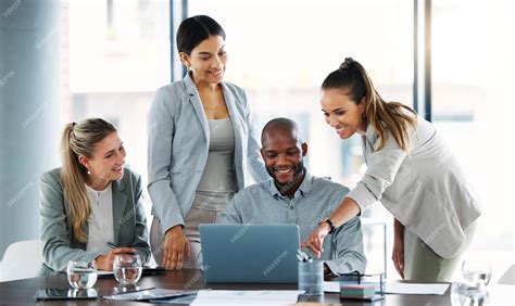 Premium Photo Business People Laptop And Meeting For Team Idea
