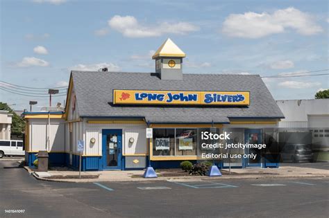 Long John Silvers Fast Food Restaurant Long John Silvers Specializes In