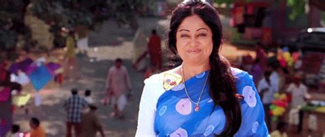 11 Highly Annoying Things Indian Aunties Say And Do Scoopwhoop