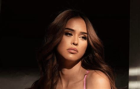 Yanet García Las Fotos Más Candentes De La Ex Presentadora Del Clima Y