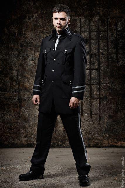 Pin By Krystal Kuk On Oomph Dero Goi Oomph Musician Dude