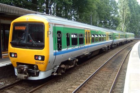 Class 323 323240 3 Car Emu In Centro At University Birmingham £075
