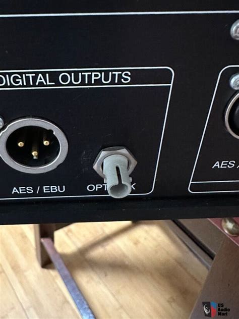 EMM Labs XDS V CD SACD Player Stillpoints Isolation Feet Includes Photo US Audio Mart