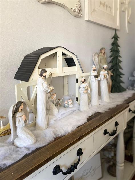 Nativity Barn Christian Christmas Decorations Diy Christmas Decorations Easy Christmas Entryway