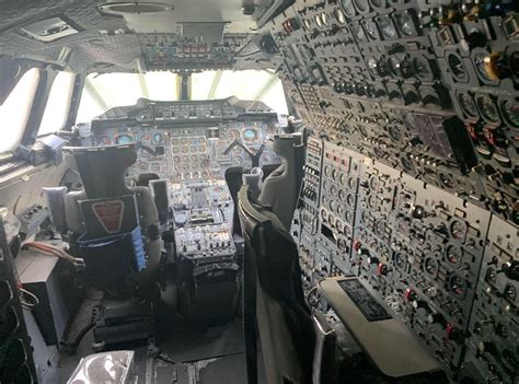 Concordes Cockpit One Of The Most Complex Cockpits In History