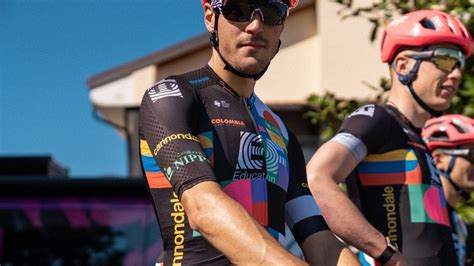 Rapha Unveils Fastest Ever Tt Aerosuit And Rapha Ef Switch Out Kit Endurancebiz