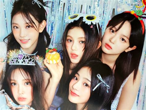 더쿠 뉴진스 2024 시그 포카 증사 포스터 사진