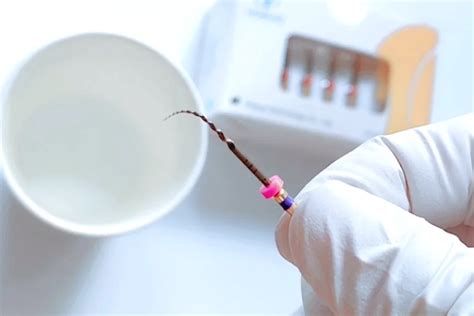 치과 엔도 로터리 파일 엔진 사용 Niti R 파일 근관 치료 Buy 치과 열 활성화 유연한 Niti 회전하는 Endodontic 블루 로타리 파일s3 로터리 근관