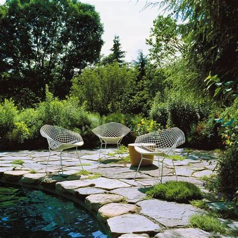 Icons Of Mid Century Design The Bertoia Diamond Chair