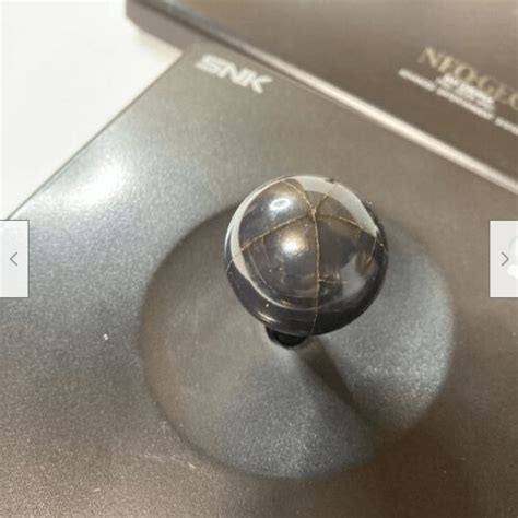 Why Do A Lot Of Neo Geo Aes Controllers Look Cracked On The Ball R