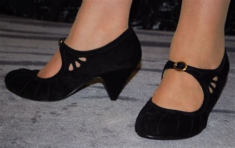 Női Alkalmi Cipők Divatos és Elegáns Menyasszonyi Ruhák Esküvői Ruhák