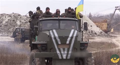 Стіни як швейцарський сир спецрепортаж із передових позицій під