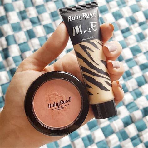 Ruby Rose A Marca De Maquiagem Que Vem Enlouquecendo O Brasil A Base 10 Reais Já Faz Tempo