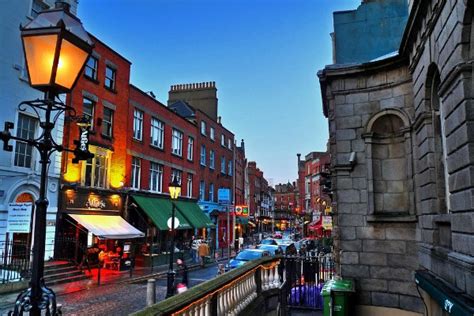 Dablin Grad Pabova Kulture I Srdačnih Ljudi Fashionela