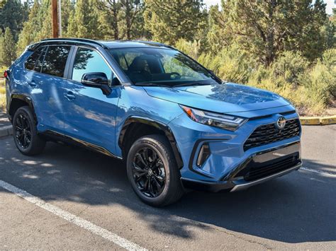 5 Reasons Id Buy The Xse Trim Of The 2025 Toyota Rav4 Hybrid Over The
