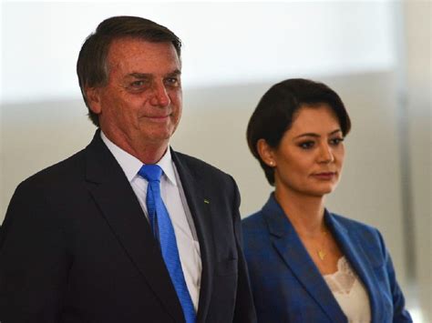 Michelle Apoia Bolsonaro Após Decisão Do Tse Estou às Suas Ordens