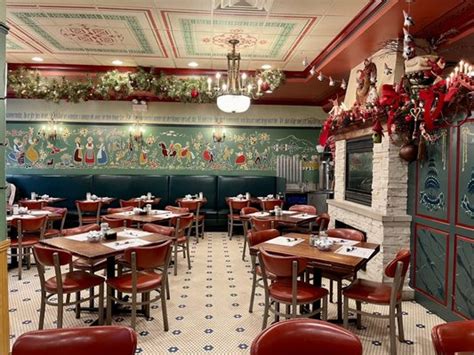 Ann Sather Restaurant Updated June 2024 1011 Photos And 1130 Reviews