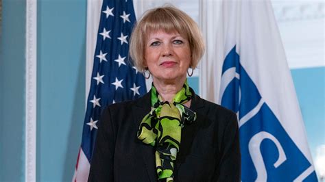 Helga Schmid Die Frau Der Baerbock Den Job Weggeschnappt Hat