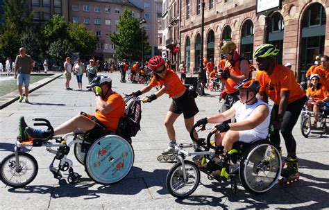 Strasbourg Quand Une Randonnée En Roller Veut Faire Avancer Laccessibilité Des Personnes