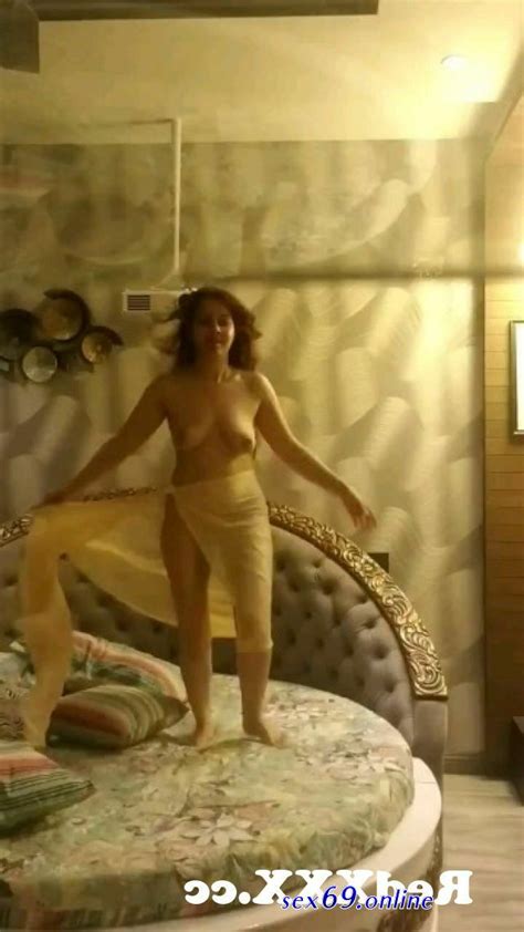 Tamil Old Nude Desi Actress Sexy Photos