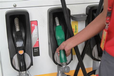 Spbu Shell Penjualan Meningkat Harga Lebih Murah Dari Bbm Pertamina