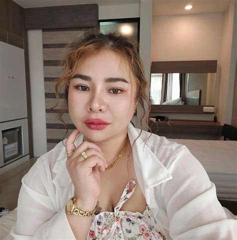 Baitoey Patcharida Is On Facebook Gaming