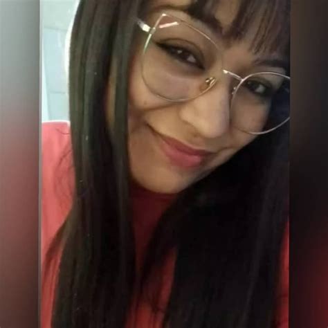 𝑽𝒂𝒏𝒆𝒔𝒔𝒂 Vanee Lop • Threads Say More