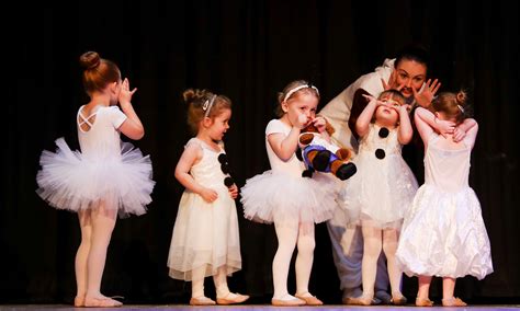 Contact Dance With Dash