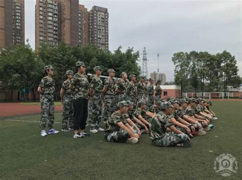 济宁市嘉祥一中校服嘉祥一中校服大山谷图库