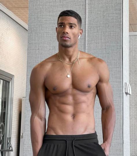 Descubre 110 Ideas De Morenitos Guapos Y Morenos Guapos Morenas