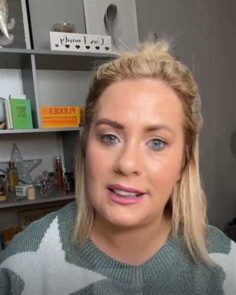 Local Pyramid Scheme Woman Uses A Heavily Filtered Pic As Profile And