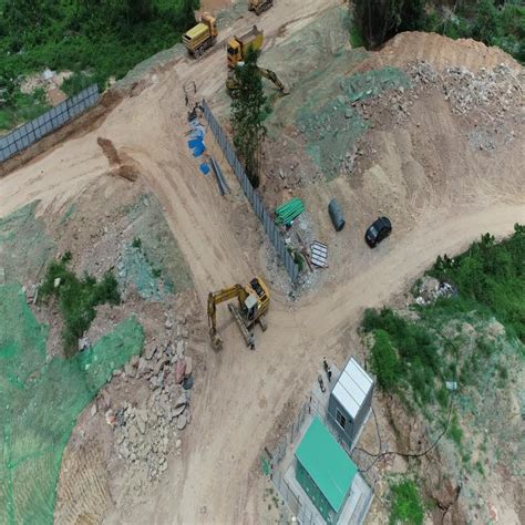 深度学习在yolov8模型智慧工地中的设备调度、安全预警、施工进度分析 无人机工程车辆检测数据集 无人机叉车吊塔塔吊 推土机 无人机挖掘机检测
