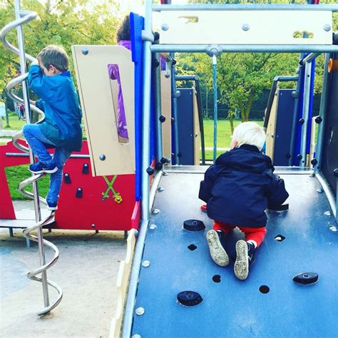 Legestativ I Mindeparken Aarhus Danmark Foto Lærke Munk Aarhus Legepladser Munk