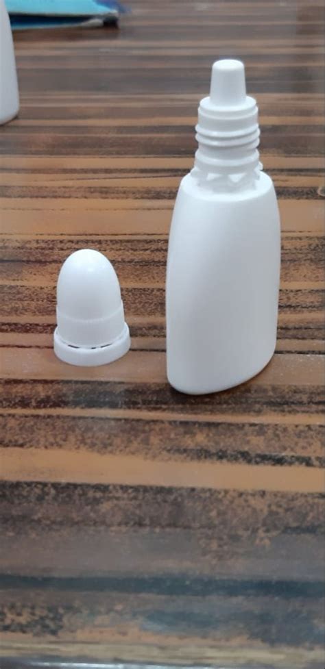 Hdpe Milky White Nozzle Dropper Size 20 Ml At Best Price In Ahmedabad Id 22133789355